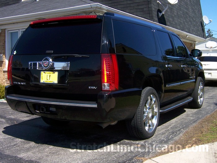 Chicago SUV - SUVs Chicago - 5-Passenger Cadillac Escalade SUV Rental ...